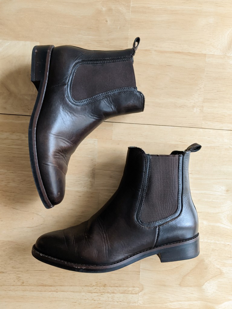 Thursday Boots Review: The Duchess Chelsea Boot – Goblin Shark